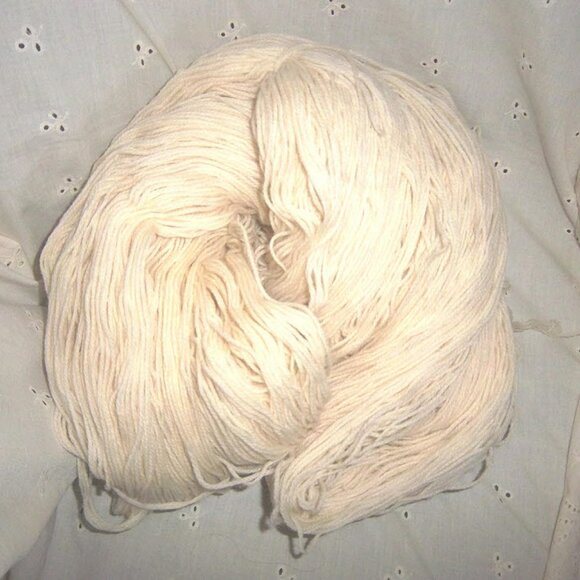 Unbranded | Office | Hank Natural Ecru Dk Light Worsted Weight Wool ...